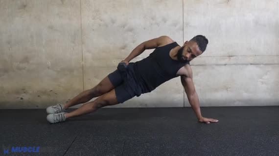 side plank exercise with weights